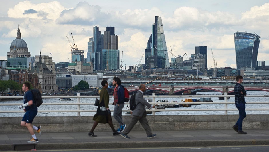 UAE Visa Guide: Navigating Jobs, Business, and Golden Visas for UK Expats