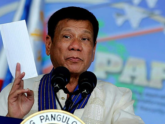 Duterte names and shames top Filipino cops for helping drug gangs
