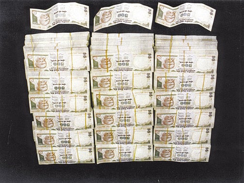 ‘Avoid shady currency exchange dealers' in UAE