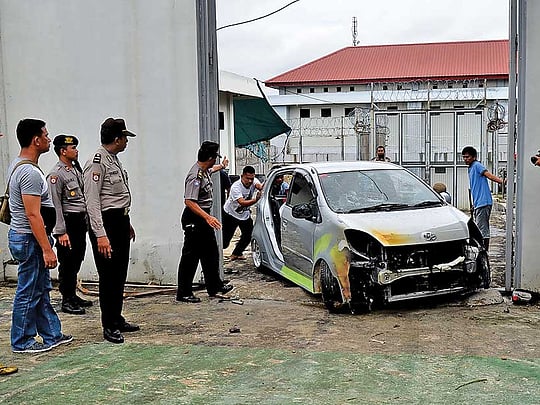 Escaped Prisoners Returned To Overcrowded Indonesia Jail