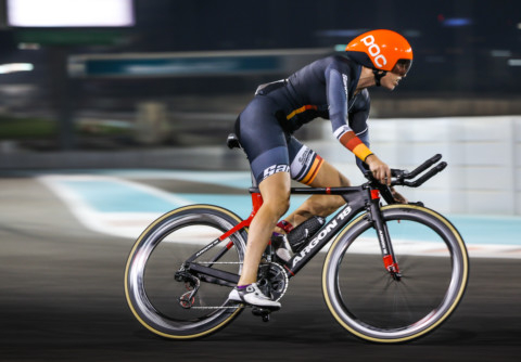 7 emirates on a cycle in 14 hours