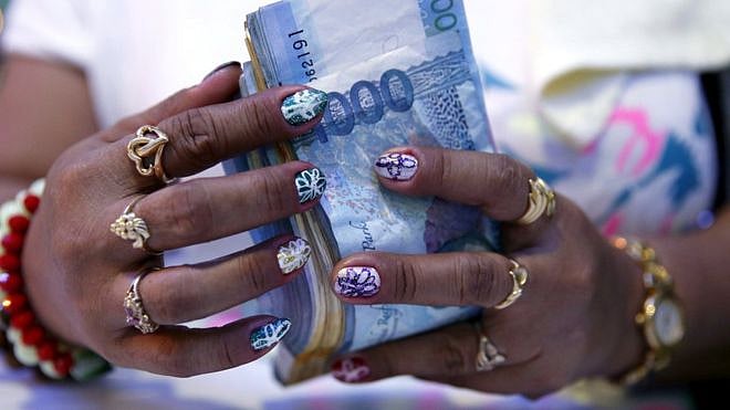 Fake money from ATMs, Philippine central bank issues warning