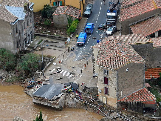 12 dead as violent storm hits France