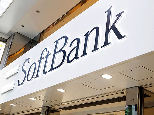 SoftBank bets $1.5 billion on China used-cars