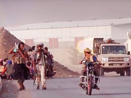 Clashes rage as coalition commits to peace