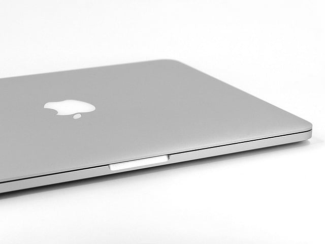 Apple may unveil MacBook under $1,000 to rival Chromebooks