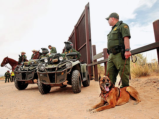US troops begin arriving at Mexico border