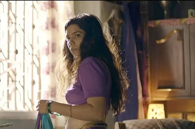 Rajshri deshpande hot store