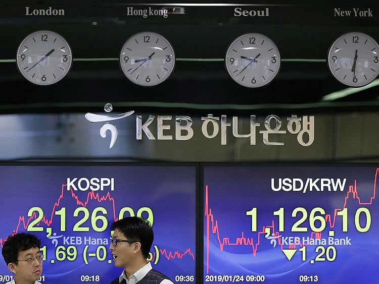 Asia tech stocks plummet on AI bubble fears