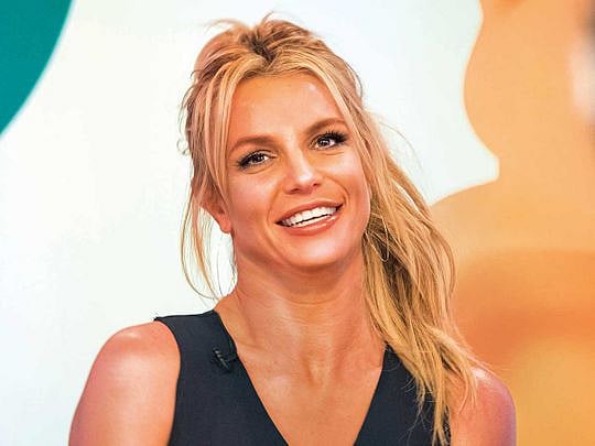 Singer Britney Spears slams burger joint employee who consoled her ...