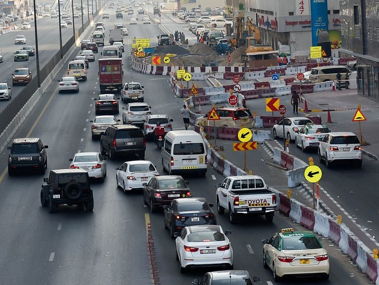 UAE Traffic Alert: Major Delays in Dubai, Sharjah, and Abu Dhabi
