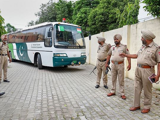 Pakistan suspends Delhi-Lahore bus service
