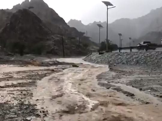 Don’t seek out thrills in flooded wadis, Abu Dhabi traffic police chief ...