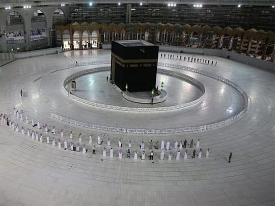 COVID-19: Kaaba courtyard limited to ritual circumambulation
