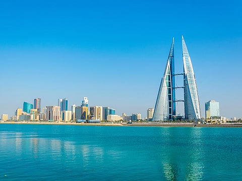 Bahrain: Job agency suspended for conning hundreds of people with fake ...