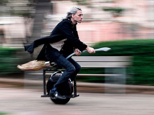 Photos: Brazilian Designer creates a broom that moves at 60 km/h, and ...