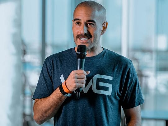 Veteran MMA broadcaster Jon Anik gives UAE the thumbs up