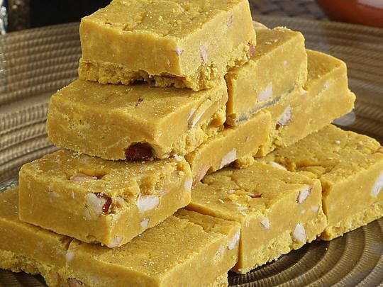 A sweet recipe for Gud Papdi from India