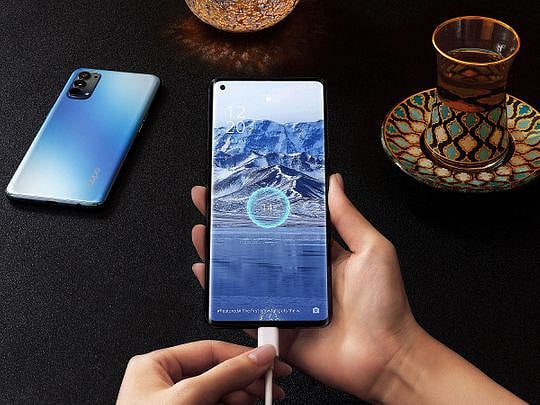 Rollable screens and adjustable sizes will define smartphone trends ...