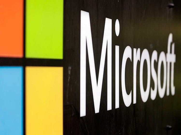 Microsoft cloud outage triggers global disruptions: Xbox, Outlook ...