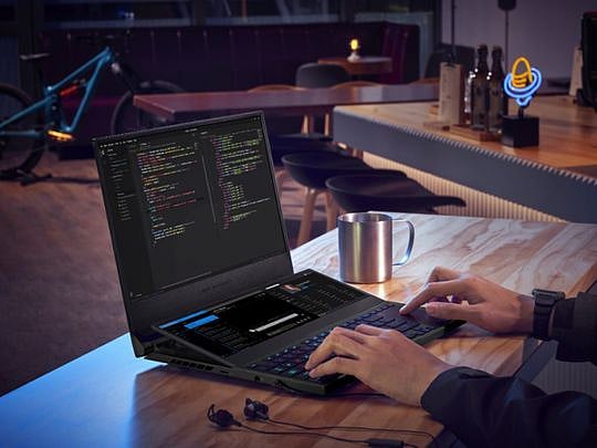 Asus ROG has announced their latest Zephyrus Duo 15 SE dual-screen ...
