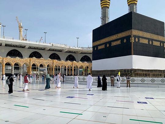 Saudi Arabia offers robot fatwa service during Hajj