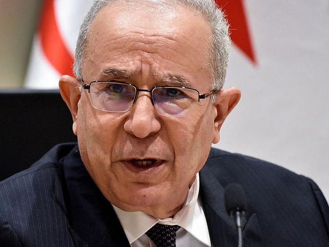 Algeria cuts diplomatic relations with Morocco
