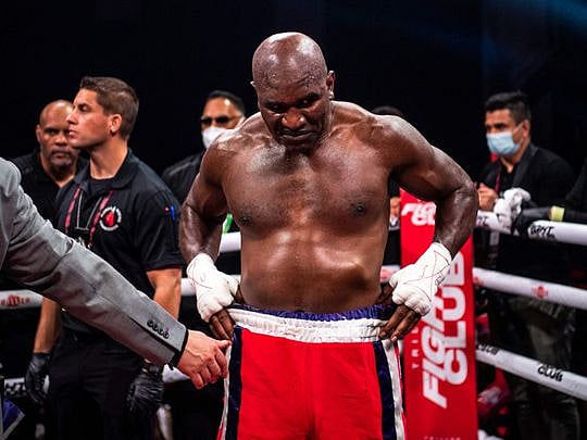 Boxing: Evander Holyfield stopped in first round by Vitor Belfort as ...