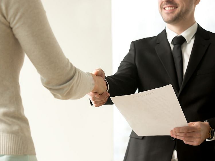 How to verify a job offer in the UAE and avoid employment or visa scams
