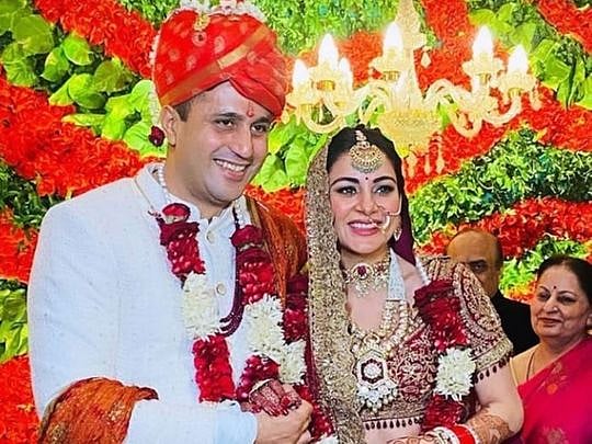 Shraddha Arya wedding photos out: 'Kundli Bhagya' actress stuns in ...