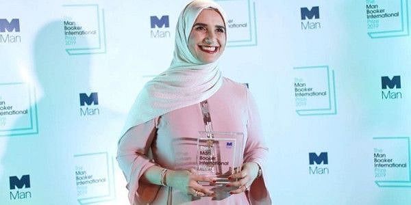 Omani writer Dr. Jokha Al Harthi wins the Arabic Literature Prize