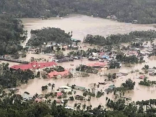 Photos: Typhoon Rai leaves a trail of destruction in the Philippines ...
