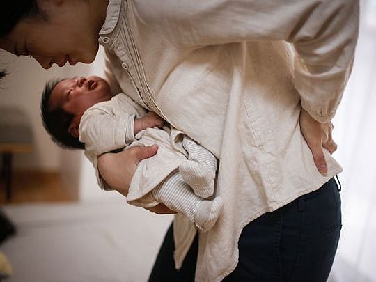 How new mums can keep back pain at bay