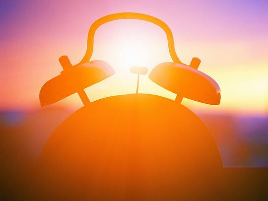 Loud beeping alarms, sunrise light or scent – what is the best way to ...