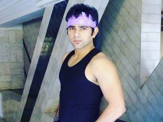 India TV actor Deepesh Bhan dies while playing cricket