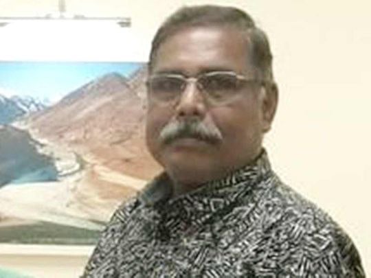 UAE: Indian expat with failed lungs wins battle for life after a week ...