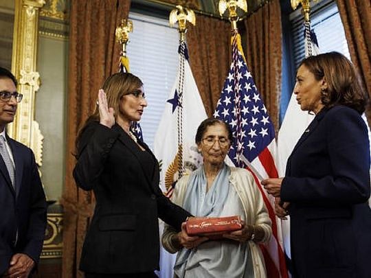 Kamala Harris administers swearing-in ceremony of Indian-American US ...