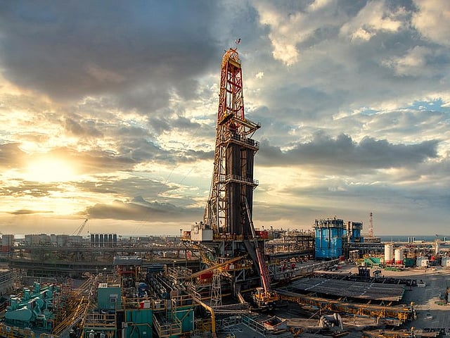 ADNOC Drilling wins $733m deal for 3 AI-enabled 'island' drilling rigs ...