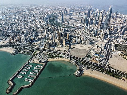Kuwait updates health rules for expatriates