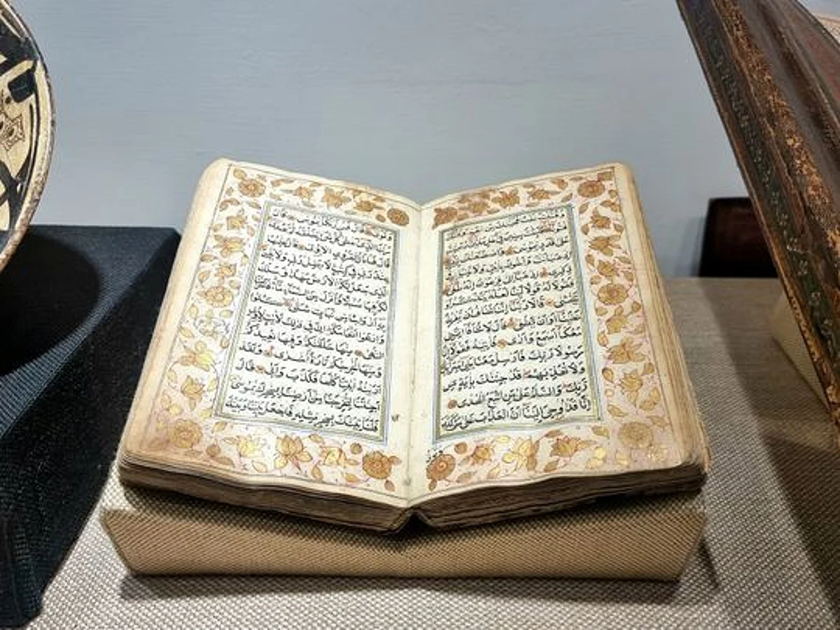 Islamabad Museum reopens, displaying stolen artefacts returned to Pakistan Islamabad Museum reopens, displaying stolen artefacts returned to Pakistan