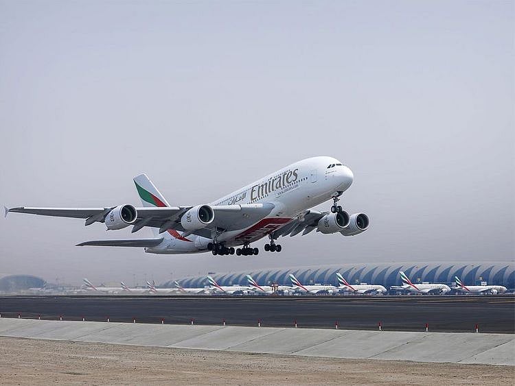 Dubai-US Flights Canceled by Emirates Due to Heavy Snow and Ice Storm
