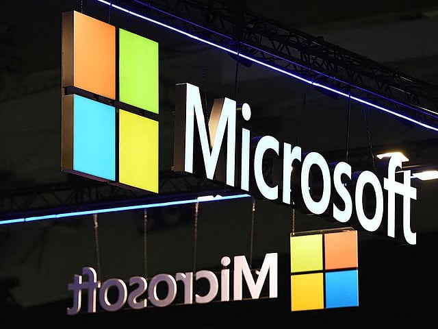 Microsoft outages: London exchange joins banks, airlines reporting ...