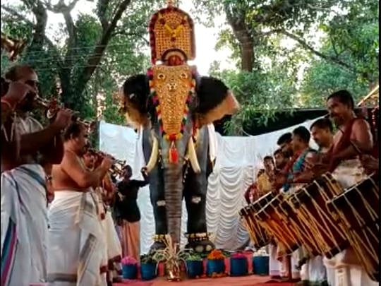 Video: Kerala temple replaces elephant with robot for ritual duties