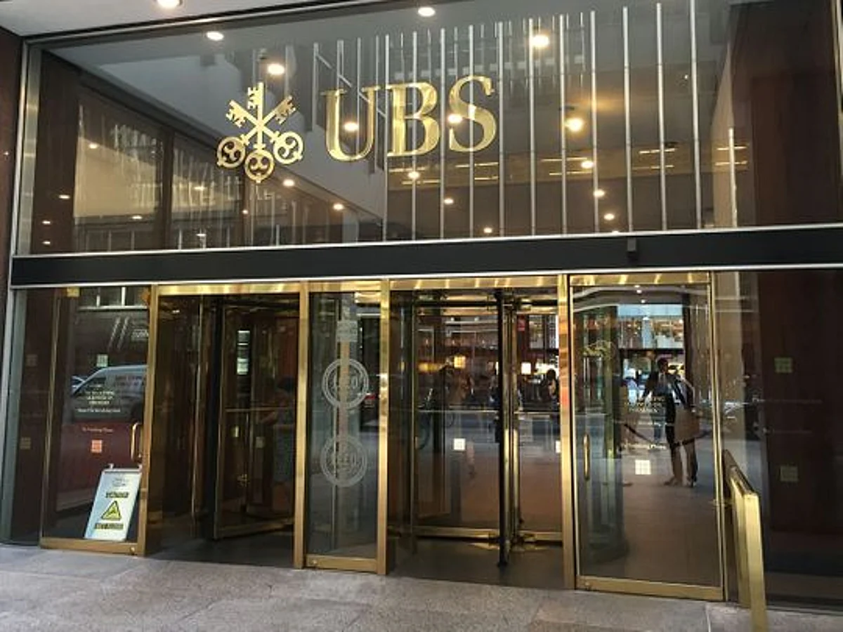 Have UBS and central banks eased global investors’ fears on global ... Have UBS and central banks eased global investors’ fears on global ...