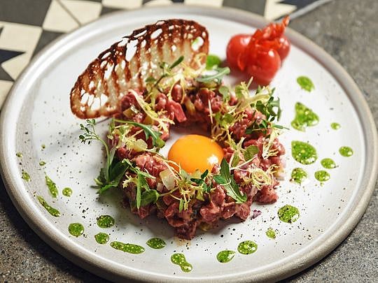 Steak tartare with quail egg