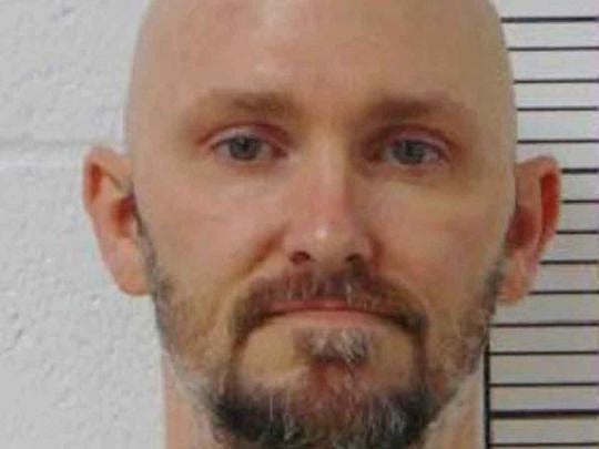 Missouri executes man for murder of jailers despite jurors' appeal