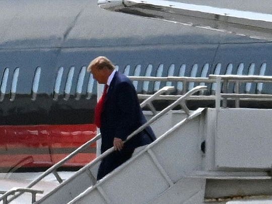 US: Donald Trump's plane diverted due to mechanical issue ahead of ...