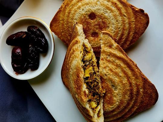Indulge in a spicy, savoury toasted clam sandwich recipe