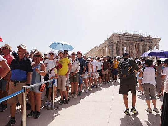 Another tourist dead in Greece, others missing as heat toll rises