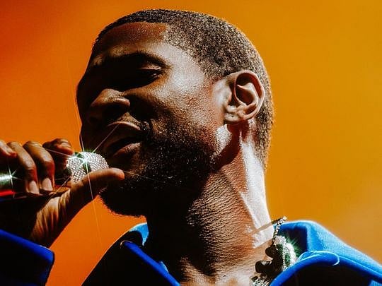 Watch: R&B-pop singer Usher having a ball with his kids in video